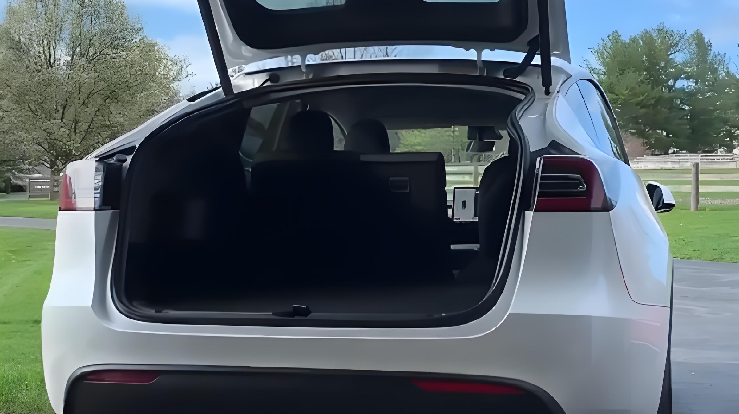 Tailoring Space: How to Adjust the Trunk in Your Tesla Model Y