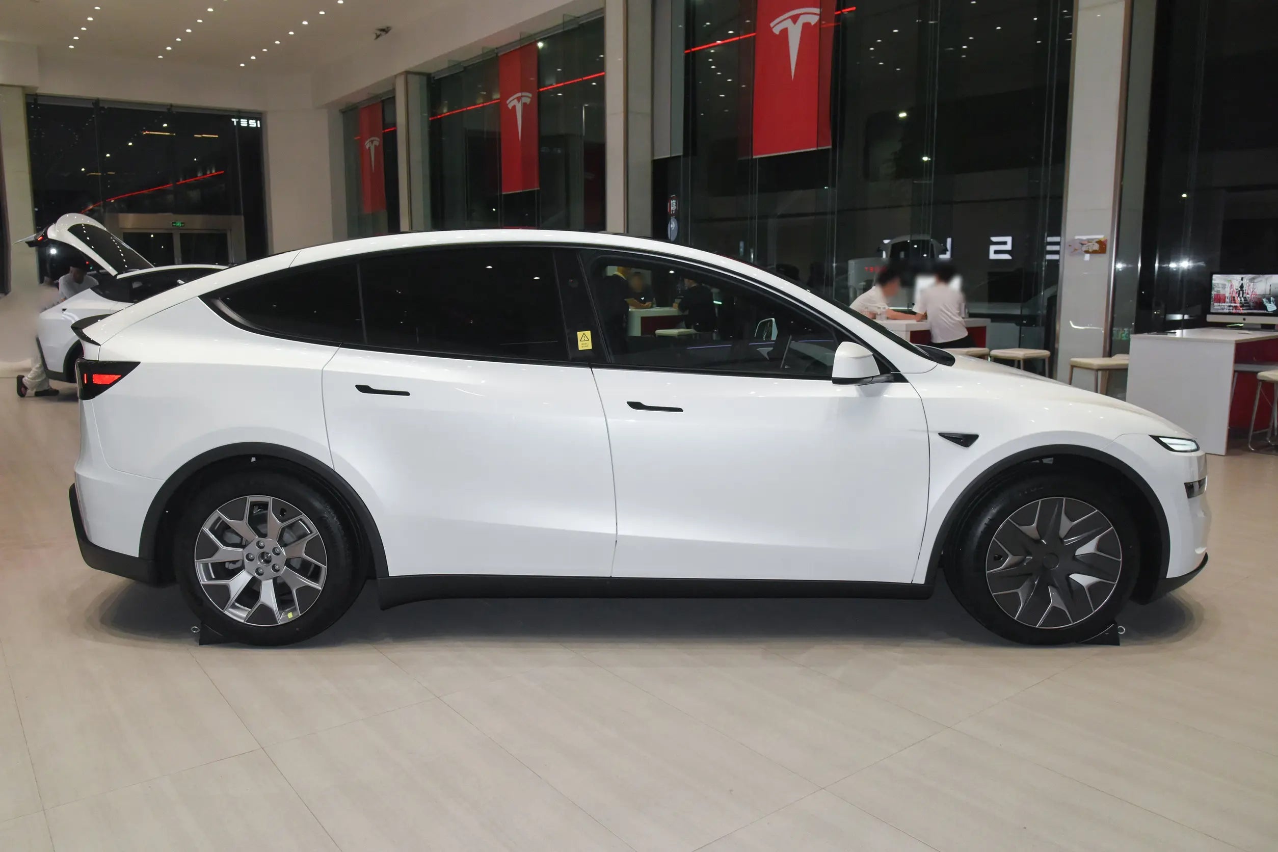 Tesla Model Y L Launches in China, Addressing Key Owner Complaints