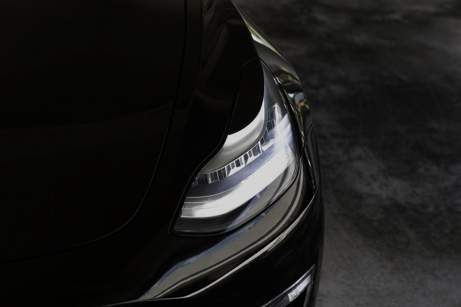 Tesla Headlights Ultimate Guide: FAQ for All Models (S, 3, X, Y)