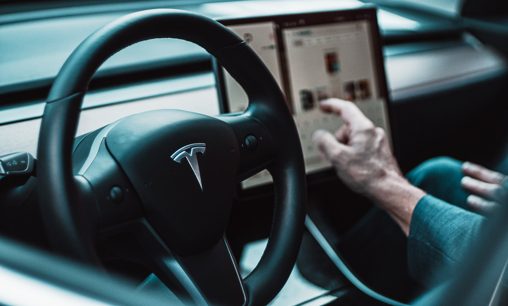 Tesla Yoke/Plaid Steering Wheel for Model 3/Y/S/X/Cybertruck